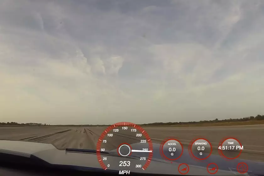 Li Dinyayê Herî Leztirîn Dodge Viper Hit Zêdetirî 250 MPH temaşe bikin 33718_5