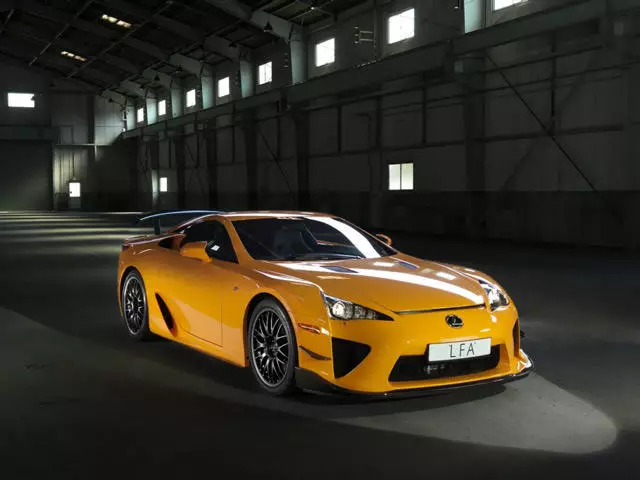 Video: Lexus LFA Nurburgring Edition překonává rekord v okruhu na 'Ringu 34083_2