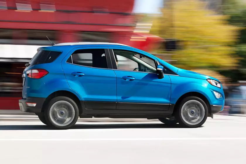 2018-2020 Ford EcoSport In Motion