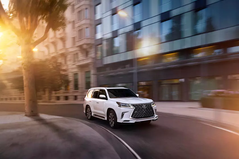 2021 Lexus LX Zbulohet me Edicionin e Ri Special 34264_3