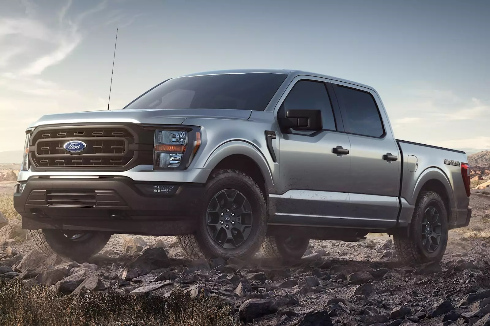 Ford F-150 Rattler iz leta 2023 razkrit kot terenec, ki ga poganja vrednost