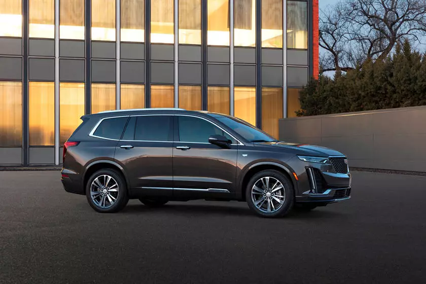 Cadillac XT6 નિરાશ કરવાનું ચાલુ રાખે છે 34308_6