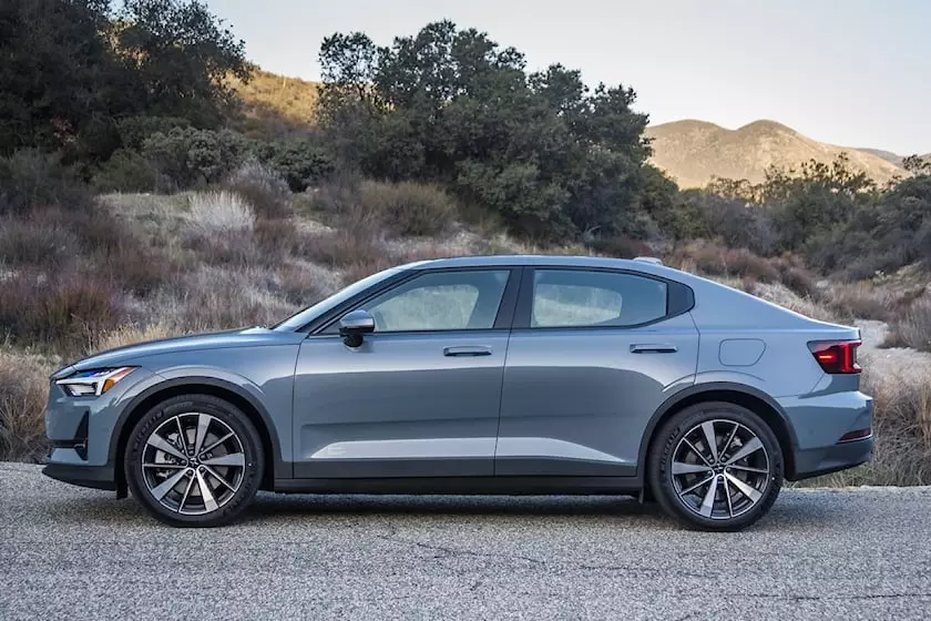 2021-2022 Polestar 2 Widok z boku