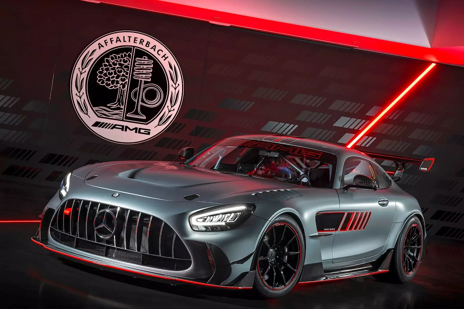 Mercedes-AMG GT e Fumana Khatiso e Khethehileng ea ho Qetela Pele E Kopana