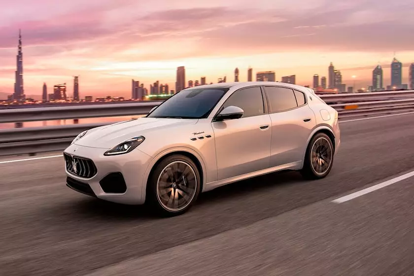 Ny Maserati Grecale dia eto hanamby ny Porsche Macan 3435_7