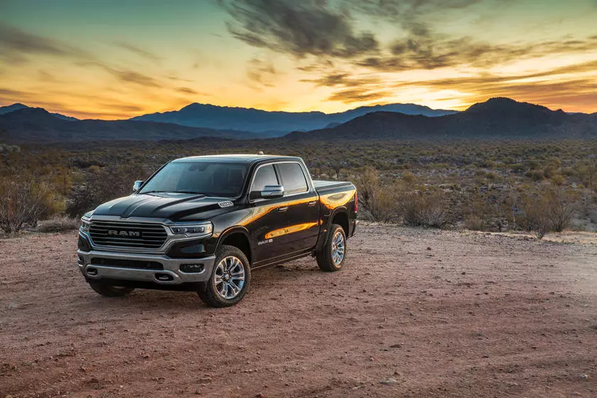 2019-2020 Ram 1500 Kąt widzenia z przodu