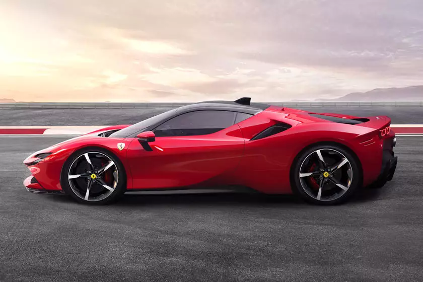 2020 Ferrari SF90 Stradale Yan Görünüm