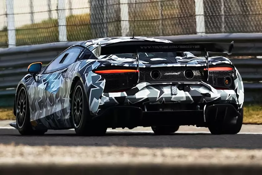 Aŭskultu McLaren's Latest Racer Rip Around Monza 3457_1