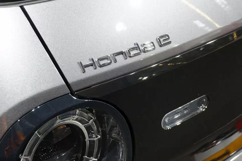 Honda E आउने चीजहरूको एक स्टाइलिश चिन्ह हो 34597_9