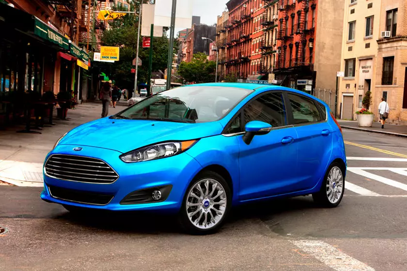 2014-2019 Ford Fiesta Хэтчбек алдыңкы үч чейрек сол жагындагы көрүнүш