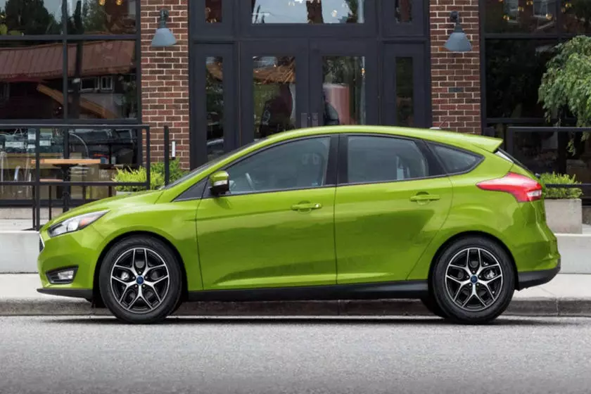 2015-2018 Ford Focus Hatchback ձախ կողմի տեսք