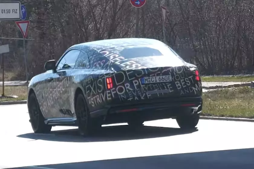 Elektrický Rolls-Royce Spectre je při pohybu děsivě tichý 3469_14