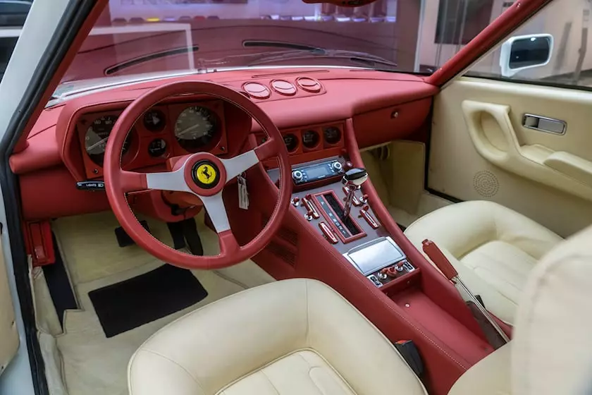 Ferrari Milik Kulawarga Royal Langka Nyaéta Salah sahiji Jenis 34883_5