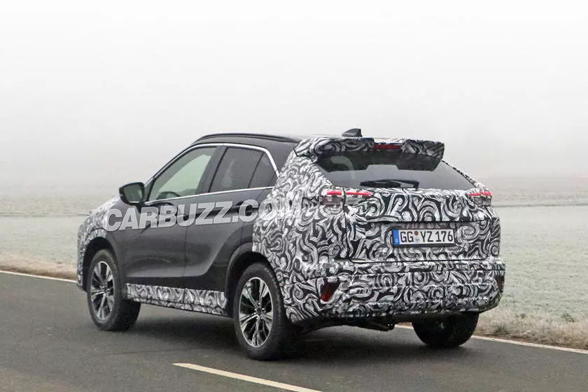 „Mitsubishi Eclipse Cross“ veido pakėlimas su dideliais pokyčiais 35121_4