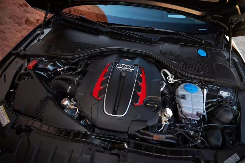 2017-2018 Audi RS7 Sportback 4.0L V8 Turbo Dvigatel