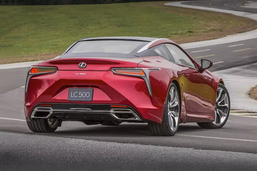 2018-2022 Lexus LC 500 Tampilan Sudut Belakang