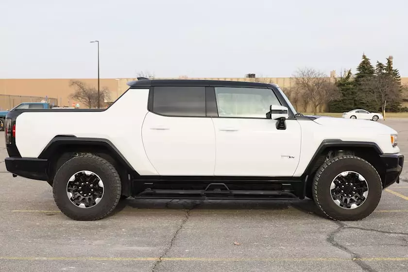 이 초판 GMC Hummer EV는 어리석은 돈에 팔릴 것입니다 353899_3