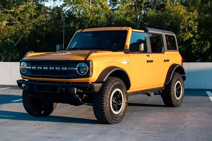 2021-2022 Ford Bronco vinkelvy framifrån