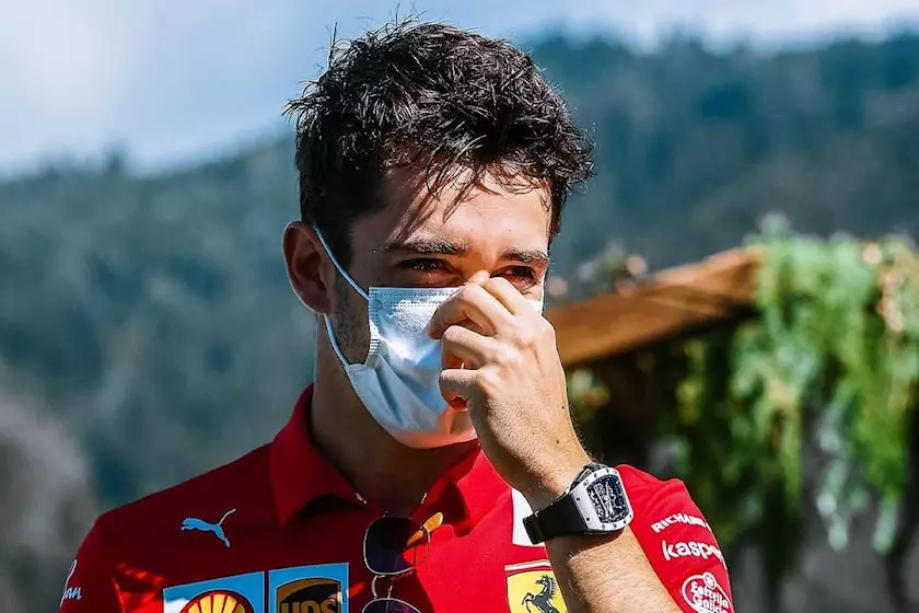 Charles Leclerc ס וואַך פון $ 320,000 סטאָלען גלייך פֿון זיין אָרעם 354385_1