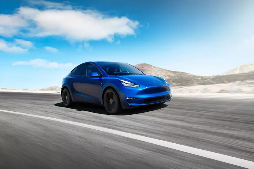 2020-2022 Tesla Modely Y Front View mitondra fiara