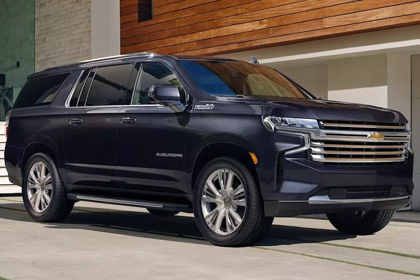 2021-2022 Chevrolet Suburban Front-End View