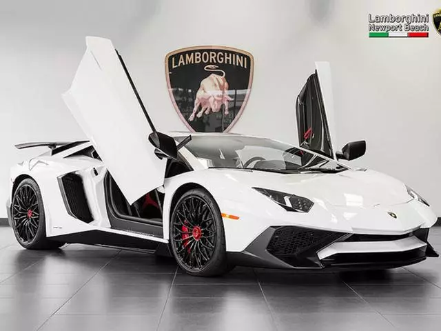 Lamborghini Planning Limited-Run Centenario LP 770-4 35467_1