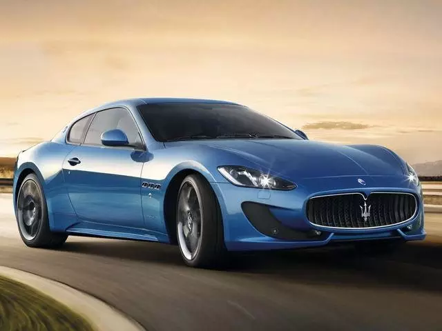 Maserati's 911 lan F-Type Fighter: Game Changer? 35482_1