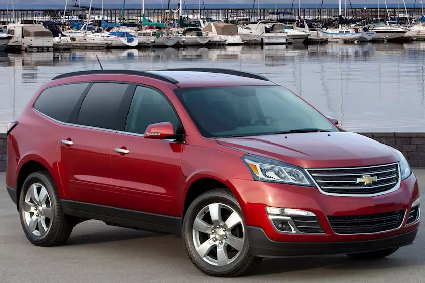 2013-2017 Chevrolet Traverse Front View Angle