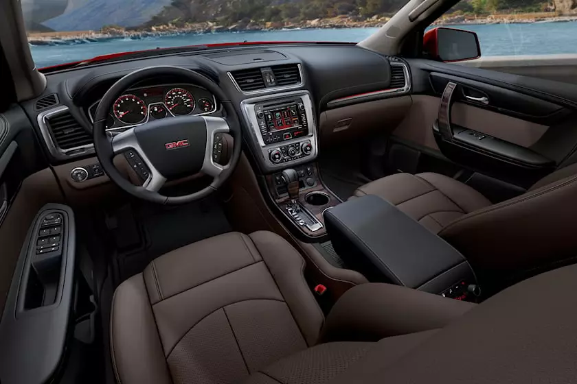 2013-2016 GMC Acadia Sürücü və Sərnişin Ön Görünüşü