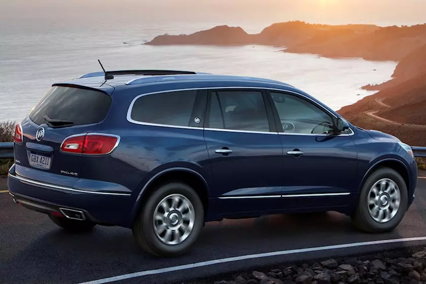 2013-2017 Buick Enclave Rear Three-Quarter Right Side View