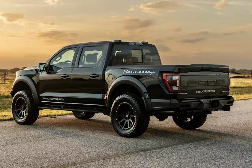 2022 Xe tải Hennessey VelociRaptor 600 đã sẵn sàng hành động 35594_2