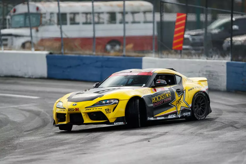 Toyota GR Supra przekształciła się w szalony samochód do driftu o mocy 1030 KM 35659_6