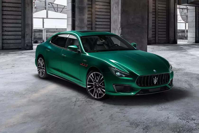 2021 Maserati Quattroporte Trofeo Tlhahlobo ea Pele ea Ponahalo: Ho Tlatsa Trofeo Trident 35687_1