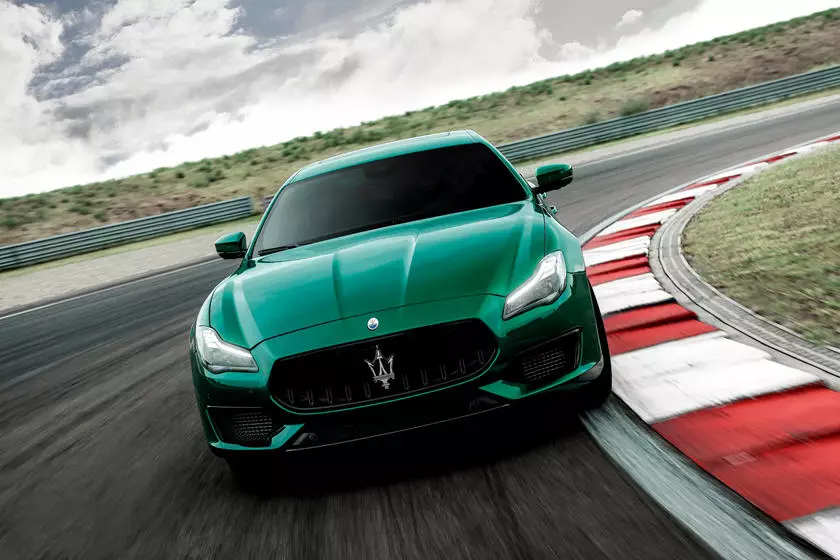 2021 Maserati Quattroporte Trofeo First Look-recension: Fullbordar Trofeo Trident 35687_11