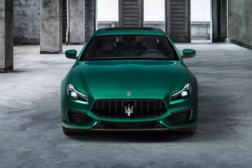 2021 Maserati Quattroporte Trofeo First Look-recension: Fullbordar Trofeo Trident 35687_3