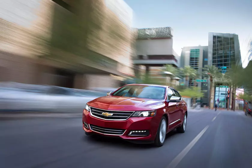 2014-2020 Chevrolet Impala Sedan Front View បើកបរ