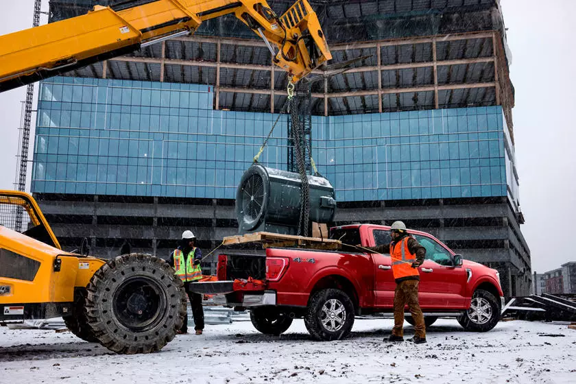 2021 ਫੋਰਡ F-150 ਟਰੰਕ ਸਪੇਸ