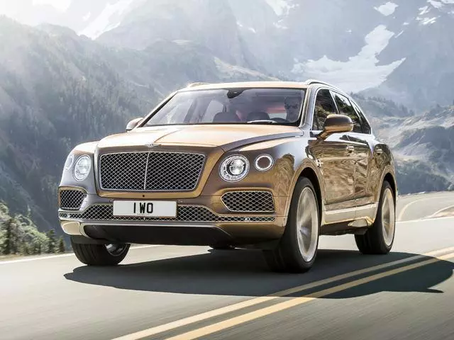 Pade Bentley Bentayga: Iyara julọ, SUV Alagbara julọ Ni Agbaye 35897_2