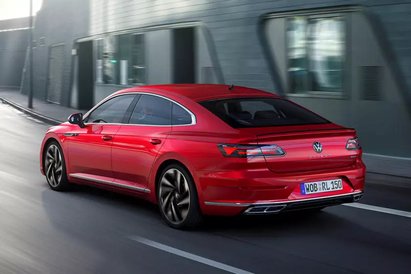 2021 Volkswagen Arteon First Look Review: Pli eleganta ol iam ajn 35904_3