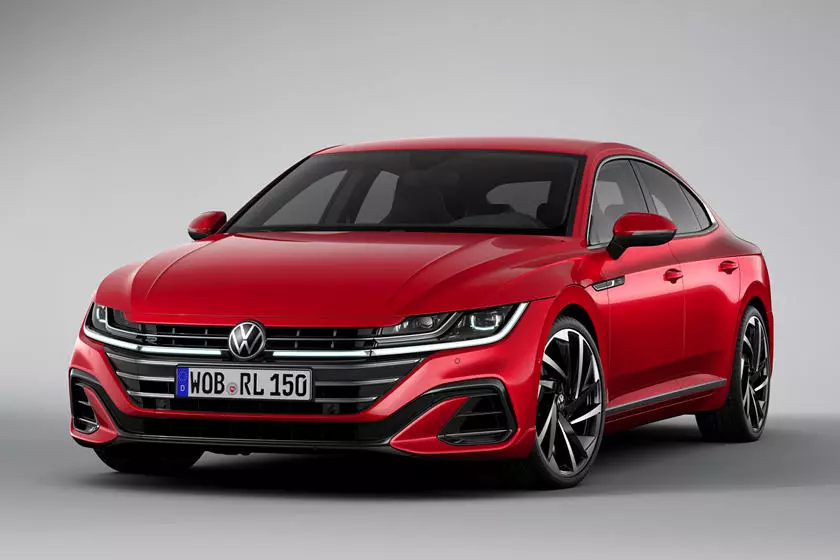 Огляд першого погляду Volkswagen Arteon 2021 року: витонченіше, ніж будь-коли 35904_5