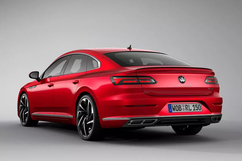 2021 წლის Volkswagen Arteon-ის პირველი იერის მიმოხილვა: უფრო გლუვი, ვიდრე ოდესმე 35904_6