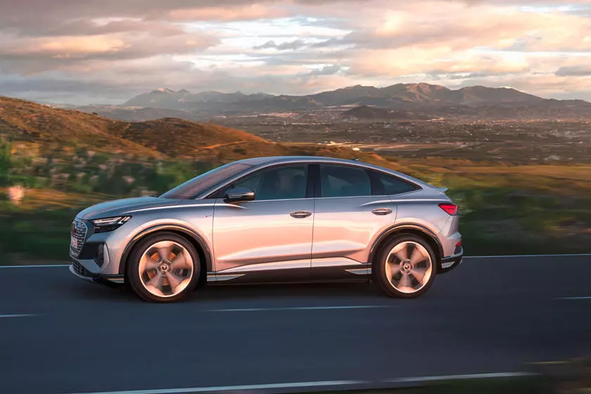 El Q4 e-tron 2022 i el Q4 Sportback e-tron arriben com a vehicle elèctric de luxe assequible 35922_6