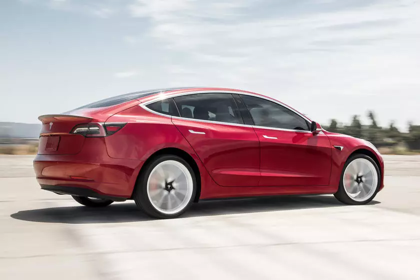 2017-2020 Tesla Model 3 Side View Driving