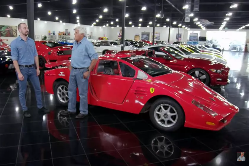 Jay Leno Drive A Fake Ferrari Enzo જુઓ 36051_2