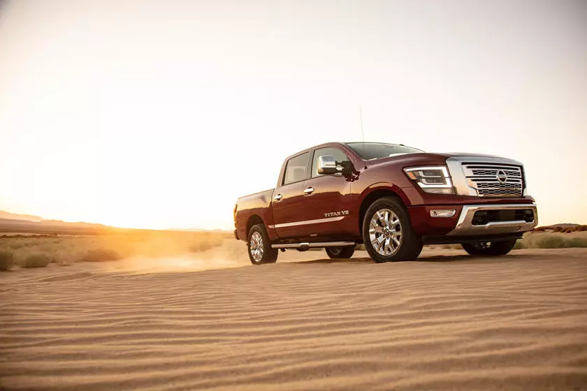 2020 Nissan Titan இப்போது $5,500 விலை உயர்ந்தது 36163_1