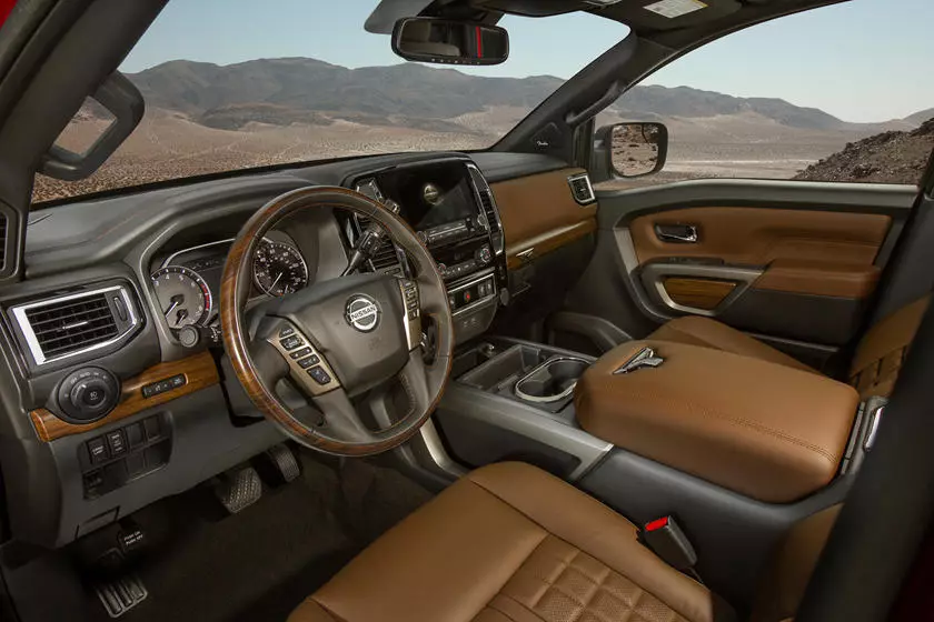 2020 Nissan Titan သည် ယခု $5,500 ပိုစျေးကြီးသည်။ 36163_8