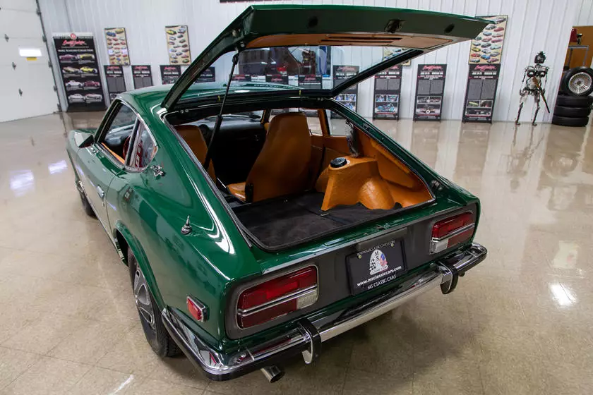 Šī ideālā 1971. gada Datsun Z auto tikko pārdota par Ferrari naudu 36254_4