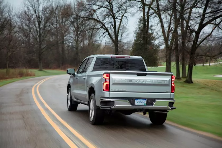 2019-2021 Chevrolet Silverado 1500 akstur að aftan