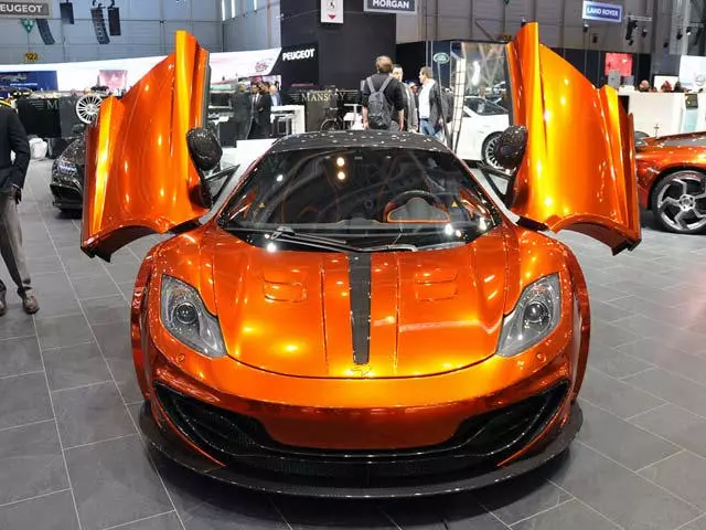 Mansory носи неверојатен McLaren MP4-12C во Женева 36379_1