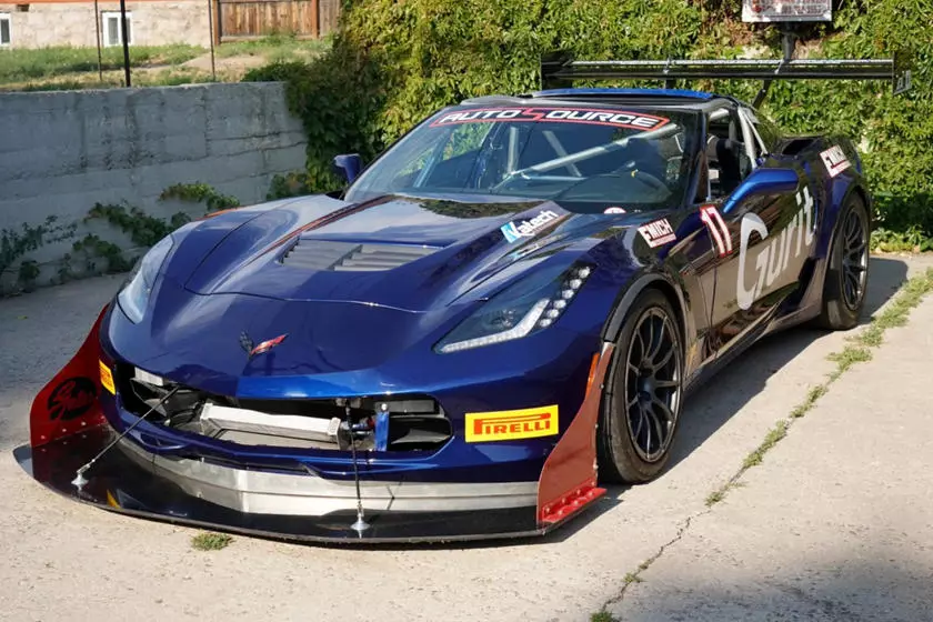 Lahaanshaha Corvette ugu dhaqsaha badan abid si aad u fuulo Pikes Peak 36422_1